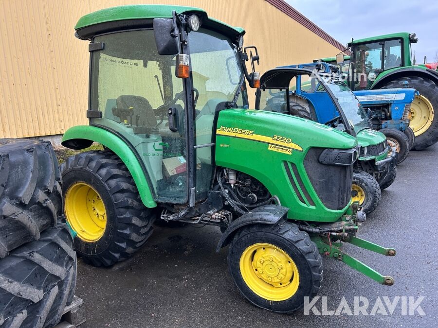 Prodaje se John Deere 3720 traktor točkaš na aukciji