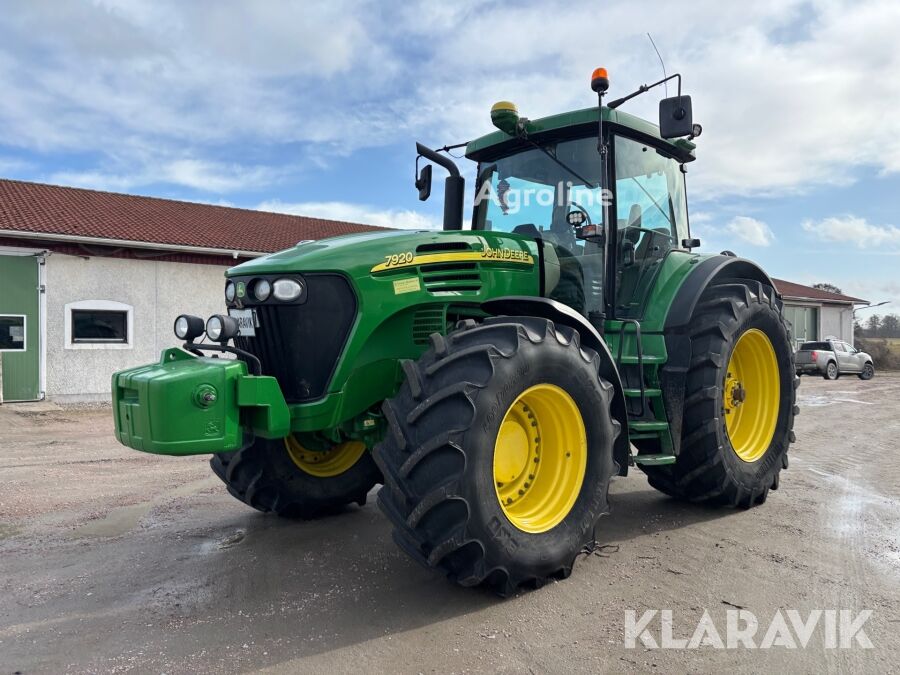 Prodaje se John Deere 7920 traktor točkaš na aukciji