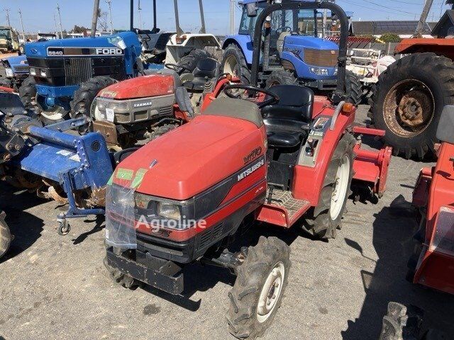 Mitsubishi TRACTOR(Mitsubishi) mototraktor