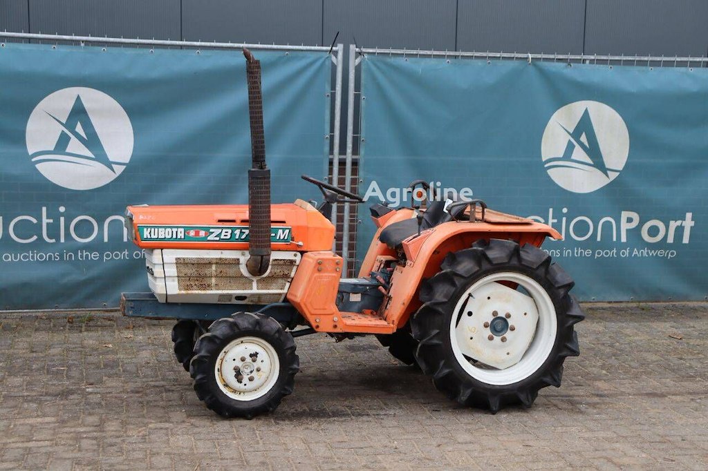 Prodaje se Kubota ZB1702-M mototraktor na aukciji