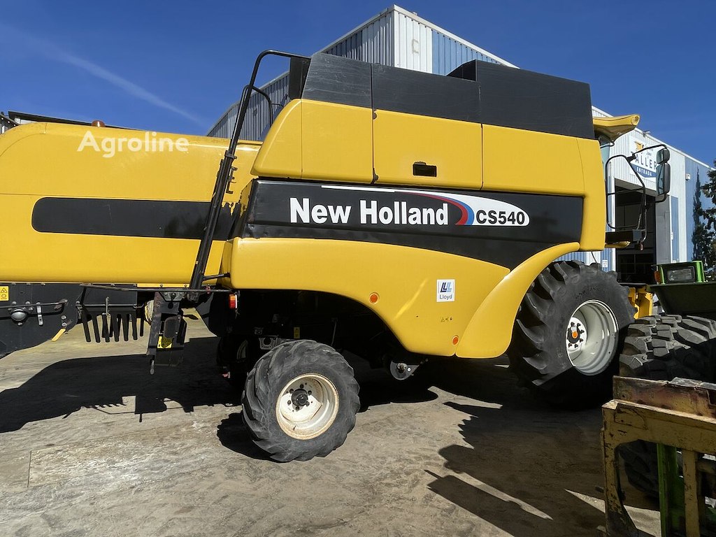 New Holland kombajn za žito