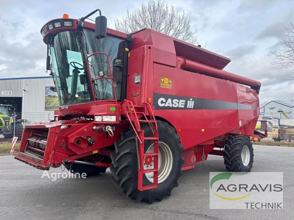 Case IH CF 80 + SW GS 690 kombajn za žito