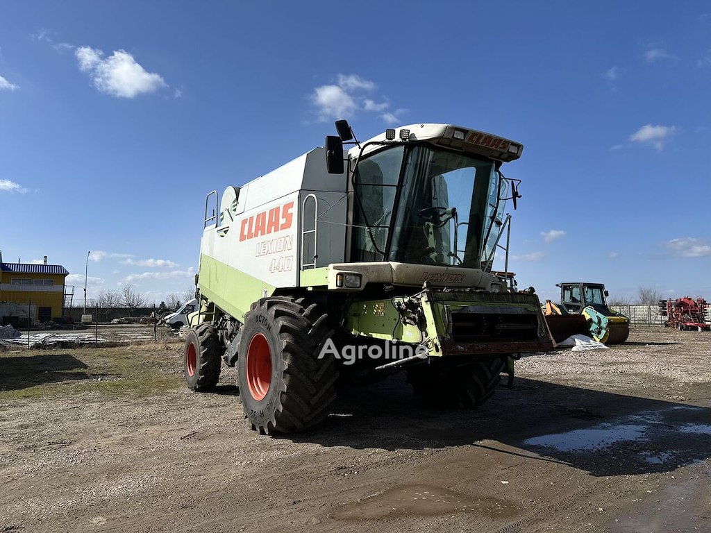 Claas Lexion 440 kombajn za žito
