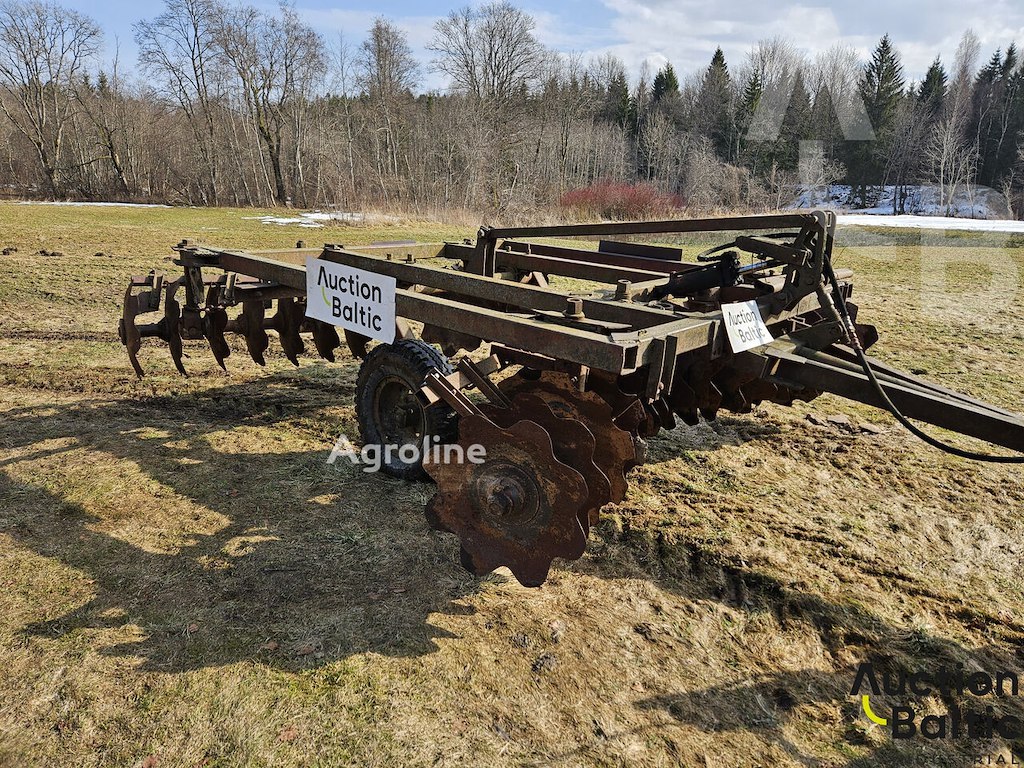 Prodaje se BDT-3 tanjiraču na aukciji