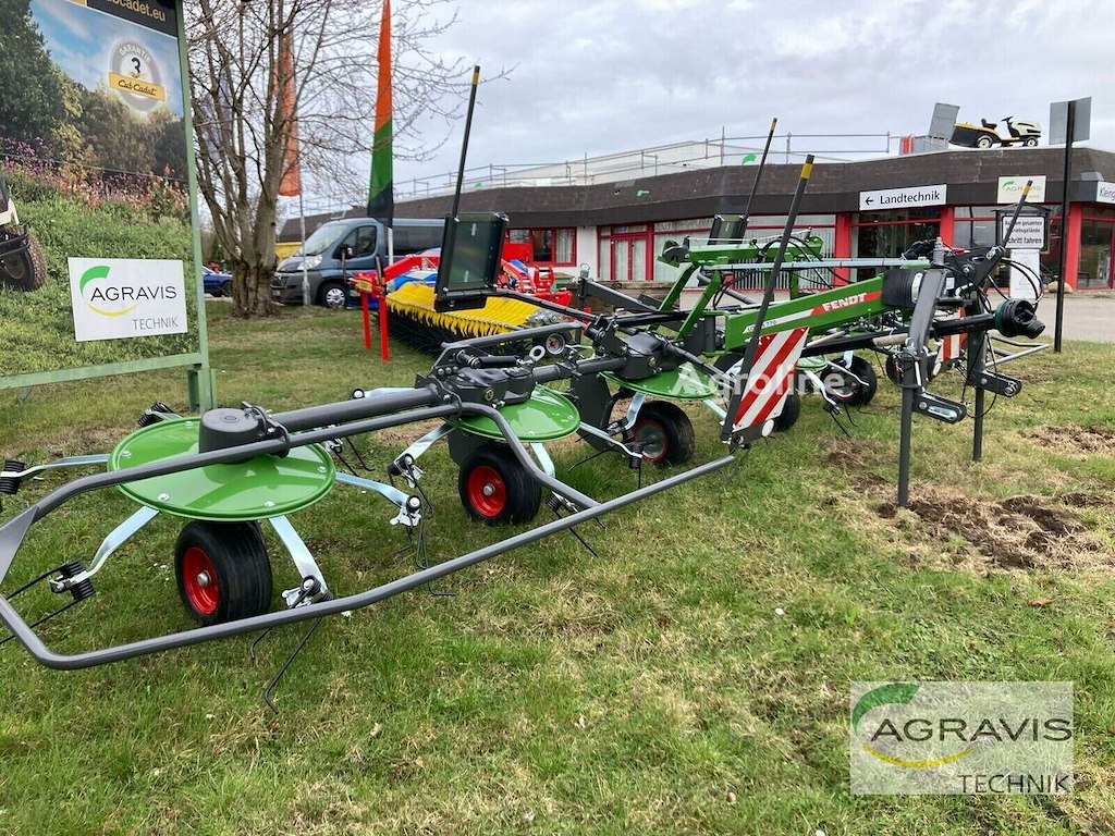 Novi Fendt LOTUS 770 prevrtač sena