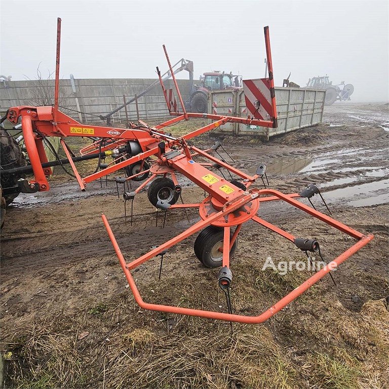 Prodaje se Kuhn GF5202 prevrtač sena na aukciji