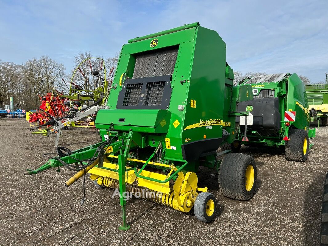 John Deere 592 H balirka za okrugle bale