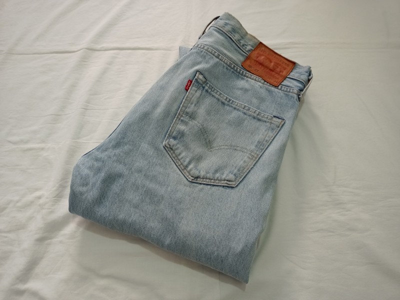 Levis 501CT - Customized & Tapered Jeans
