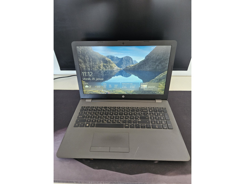 Laptop HP 250 G6 i3 240gb SSD
