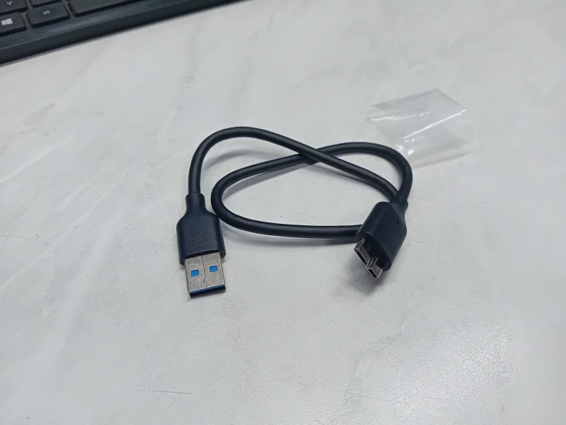 USB 3.0 to Micro B kabal nov za hardove 40cm