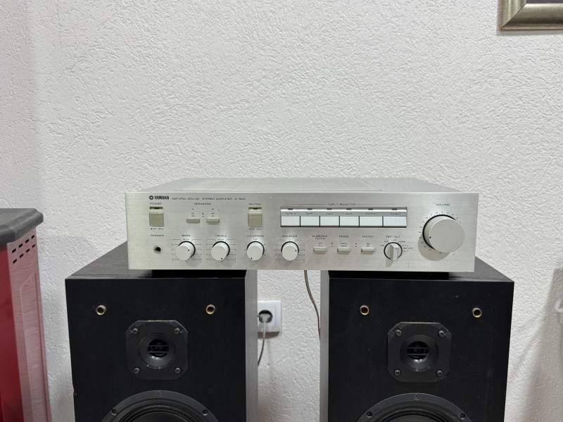 Yamaha A-500 Natural Sound Stereo Integrated Amplifier