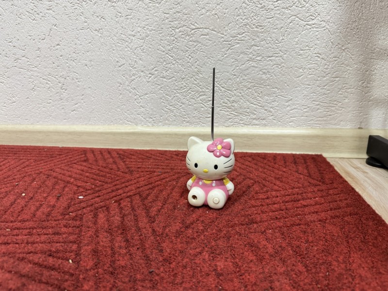 Hello Kitty radio