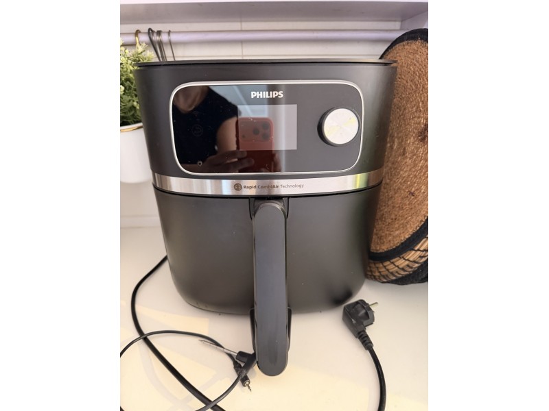 Philips Combi 7000 XXL airfryer