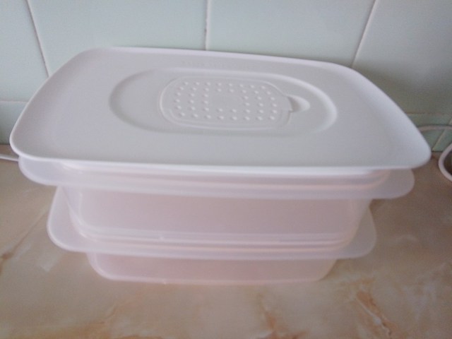 Tupperware set posuda