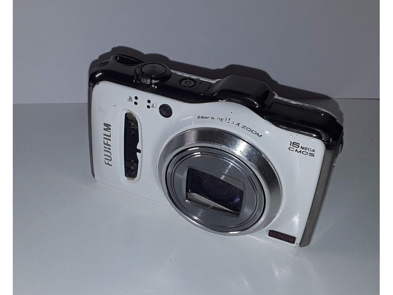 Fujifilm Finepix - Digitalni fotoaparat 16 megapiksela.
