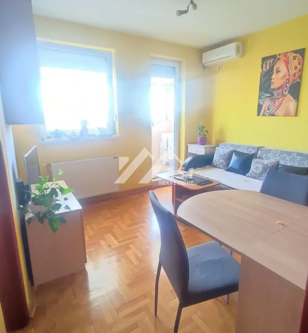 Izdavanje, jednosoban stan, 35m², Sajam, Novi Sad Sve Podlokacije