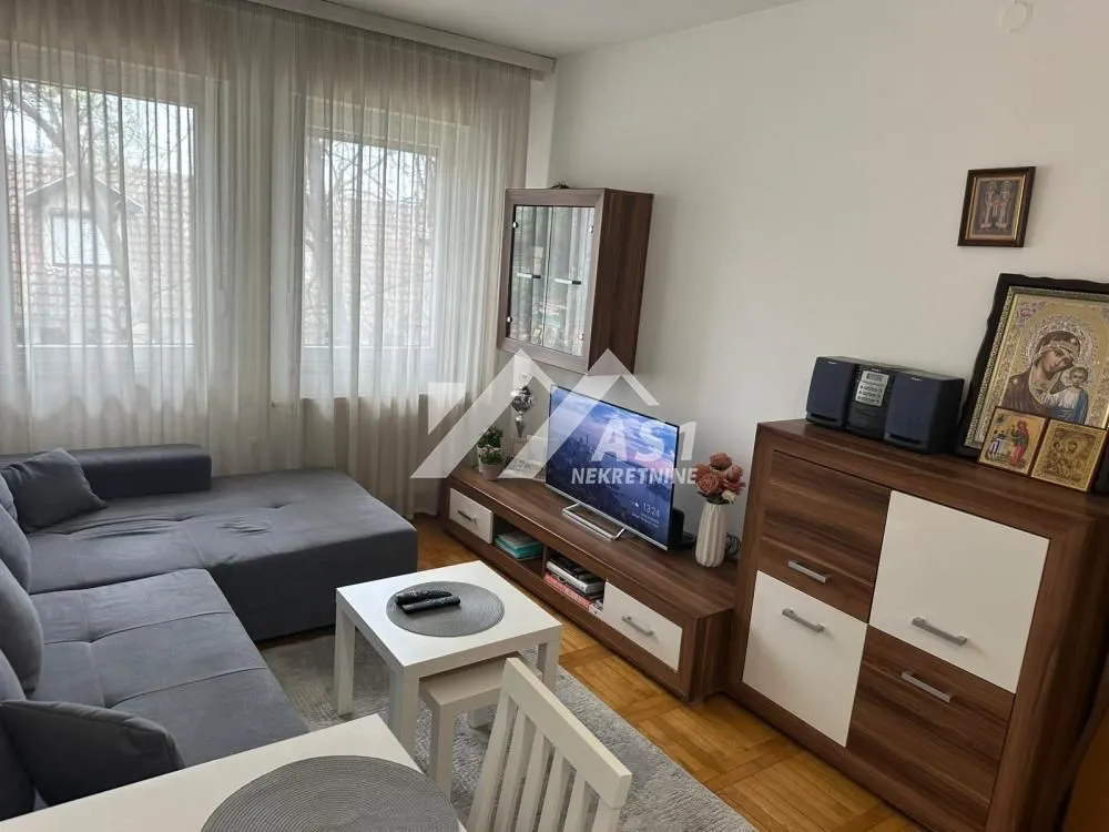 Izdavanje, stan, 27m², Betanija, Novi Sad Sve Podlokacije
