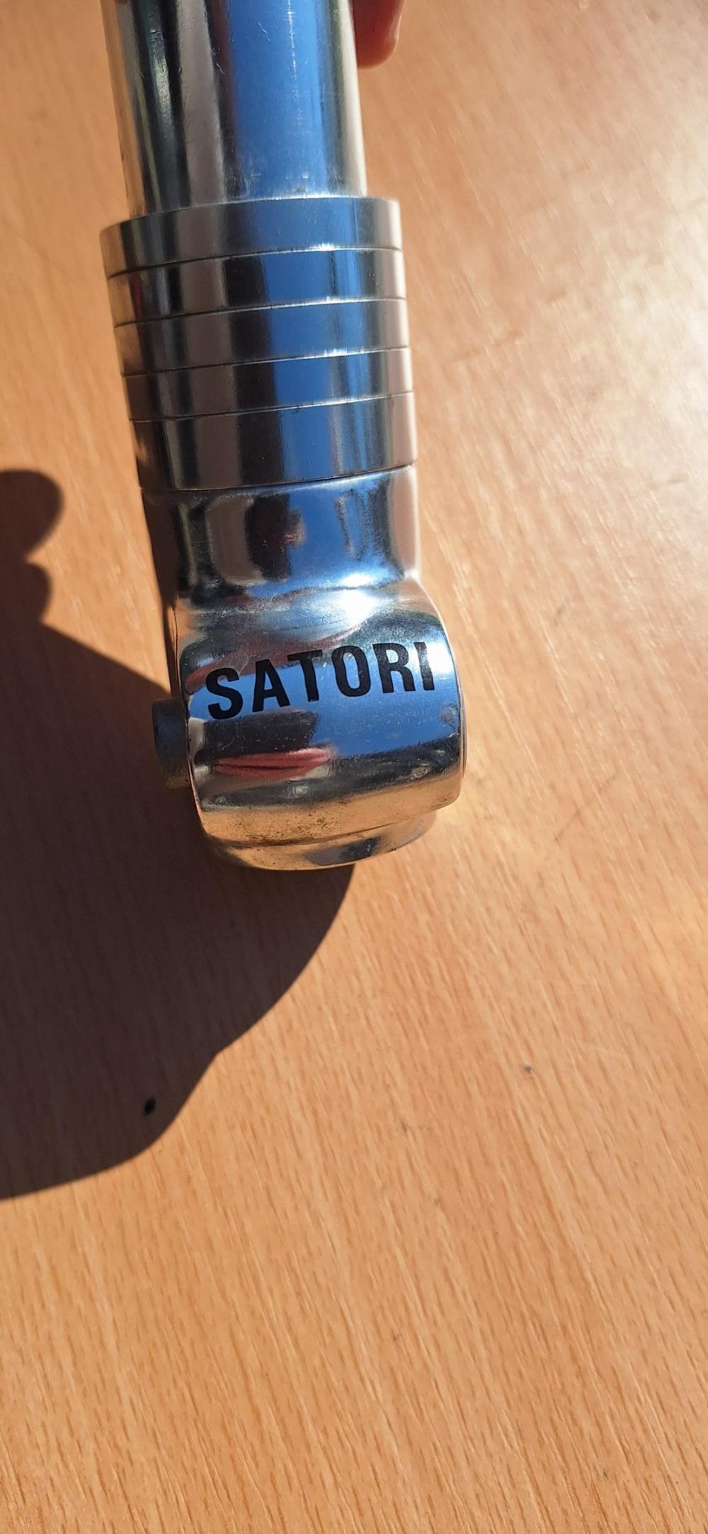 Podizač volana Satori