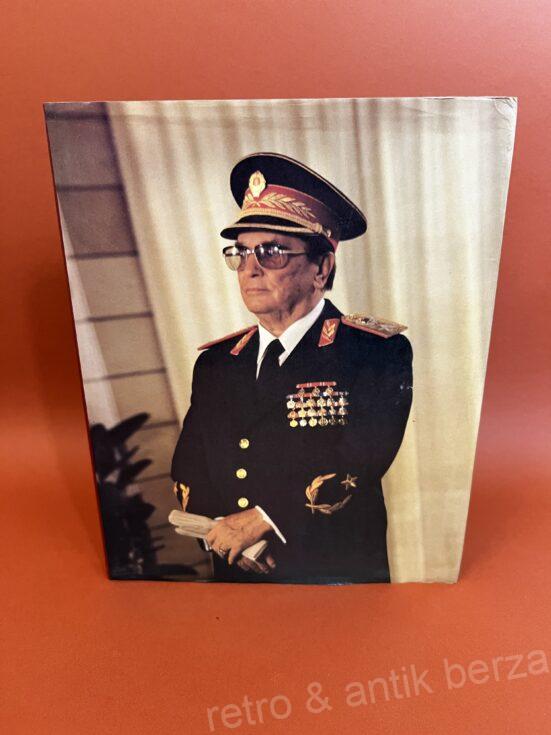 Tito vrhovni komandant