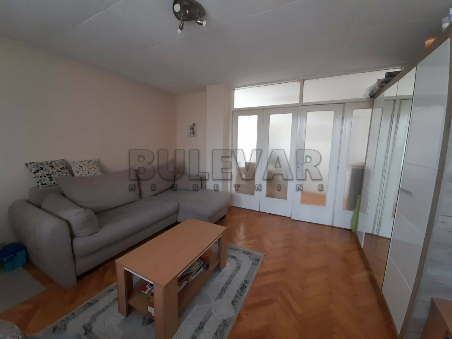 Dvosoban stan, Niš - Bulevar Nemanjića Zona 2 | Izdavanje · 59m² · 350€
