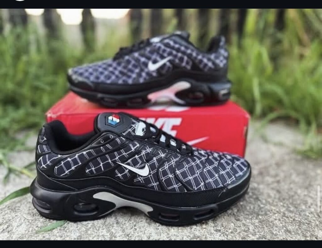 Nike patike – model sa Air tehnologijom u đonu i prepoznatljivim