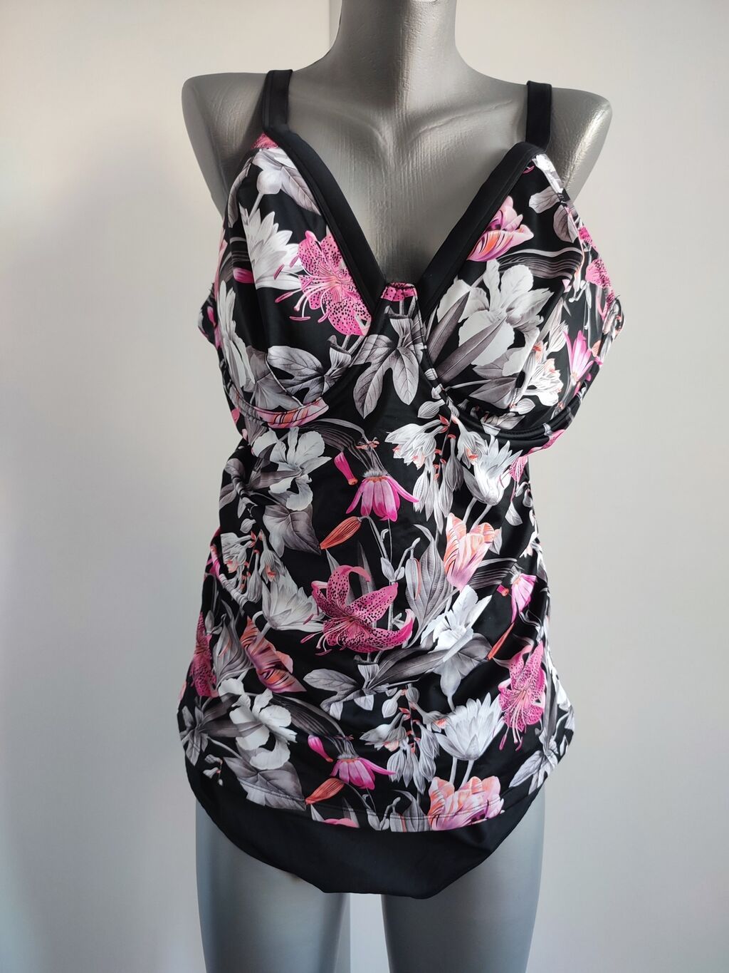 Tankini LILLY 3XL NOVO!!! Sugar shape sa etiketom poliester, elastin