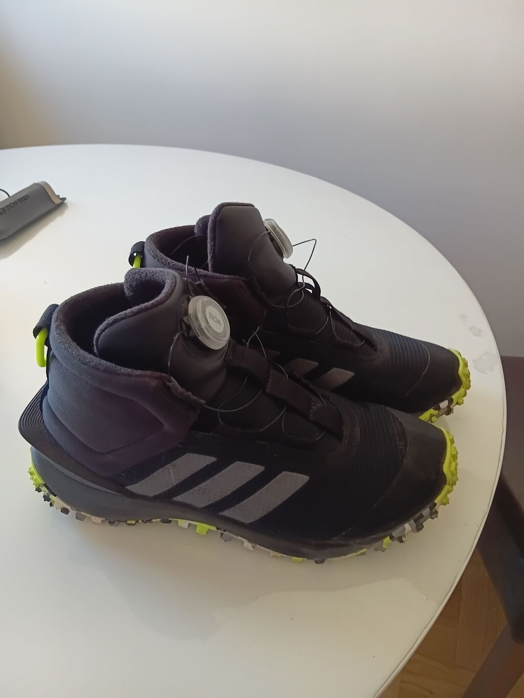 Adidas trail patike sa kramponima i BOA sistemom zatezanja - Model