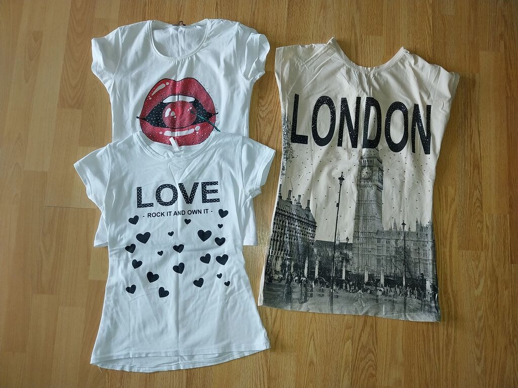 Ženska odeća – set majica i trenerki - Tri pamučne majice sa kratkim