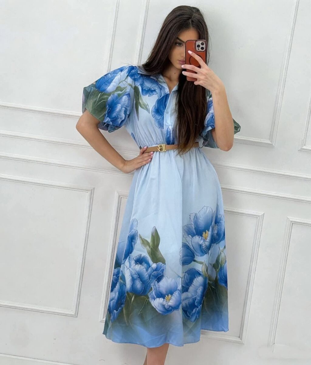 Midi haljina sa floralnim printom - Kroj: košulja-haljina do sredine