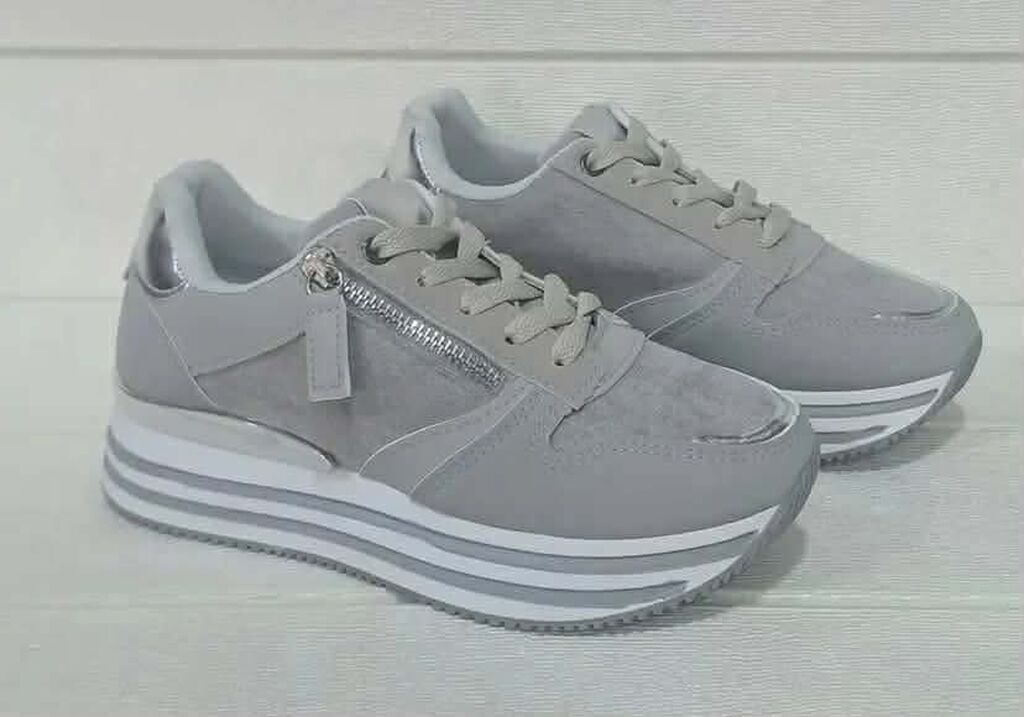 36-41 Cena 3000 din D