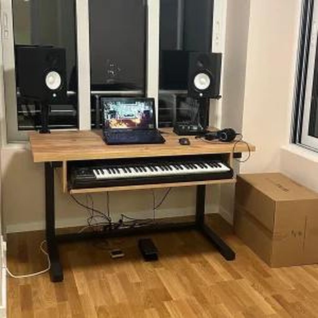 IZRADA STOLOVA ZA MUZIČKI STUDIO GX76 | Izrada po meri Dezen ploče po