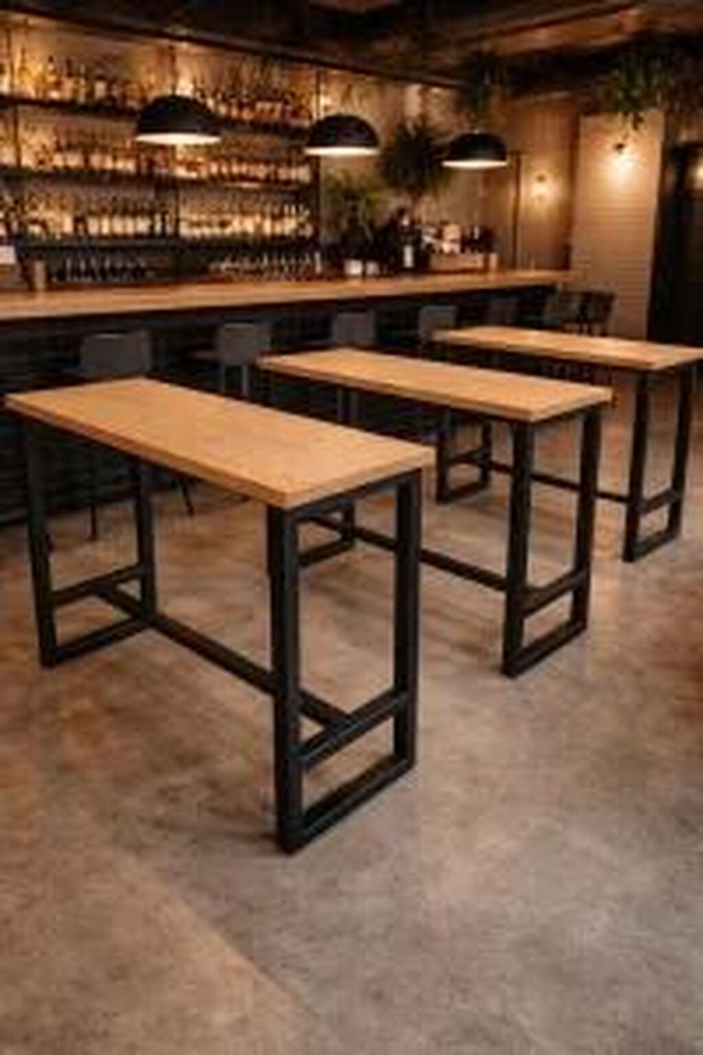 JAKI BARSKI STOLOVI IZRADA PO MERI GIGANT X1997 | Metalna