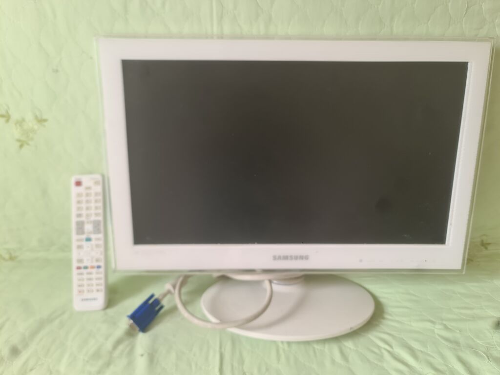 Samsung LCD monitor/TV sa daljinskim upravljačem - Dijagonala