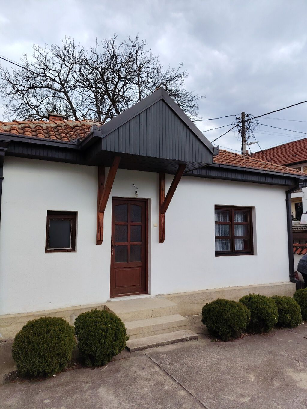 Jednosoban prizemni apartman/kućica sa dvorištem u samo centru grada u