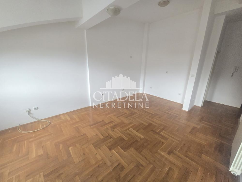 Matice Srpske, Jednoiposoban stan na prodaju, 39m2, 90.500€