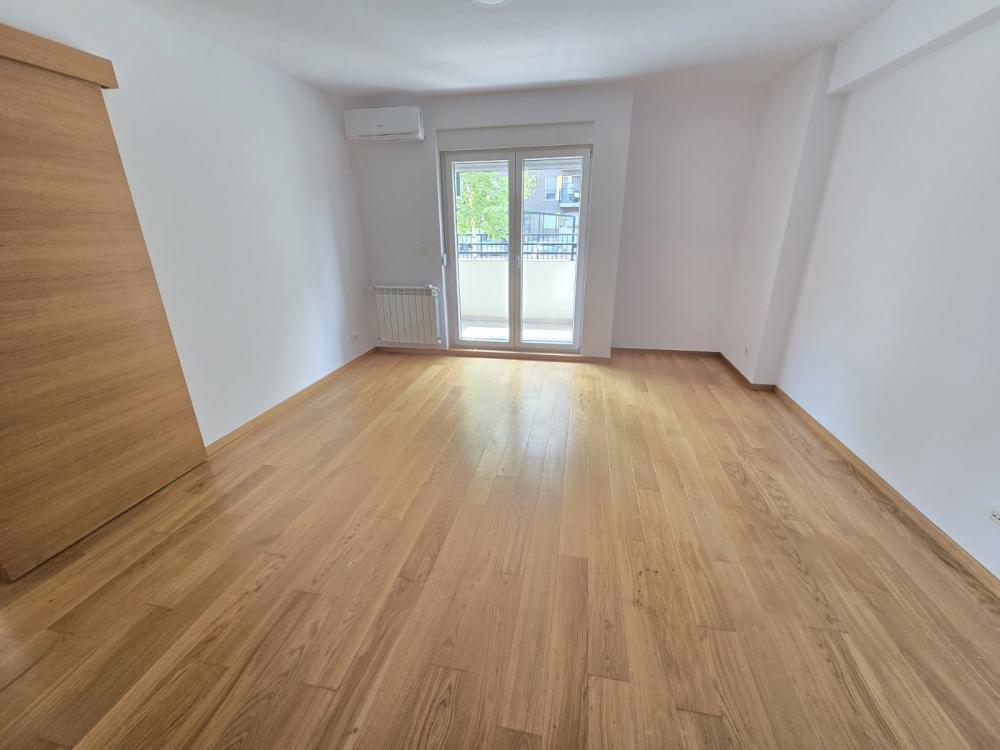 Šumadijska, Dvosoban stan za izdavanje, 52m2, 600€