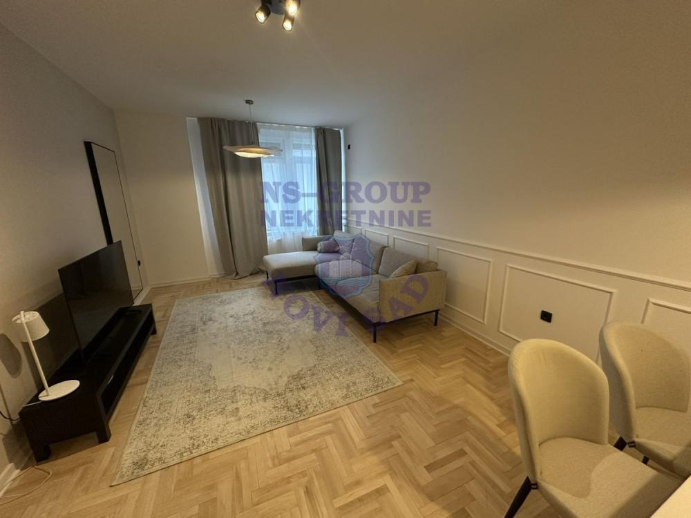 Trosoban stan na prodaju, 68m2, 238.000€