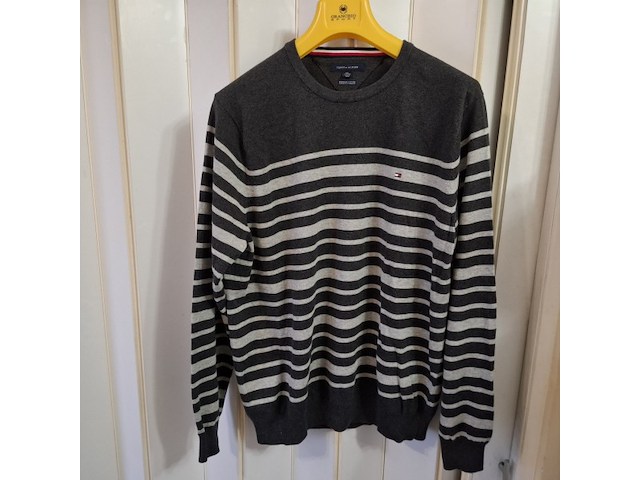 Tommy Hilfiger tanki džemper/bluza veličina 2XL