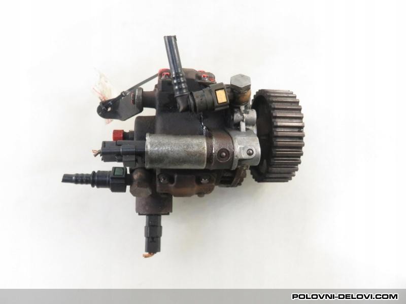 Peugeot 307 PUMPA GORIVA Motor I Delovi Motora