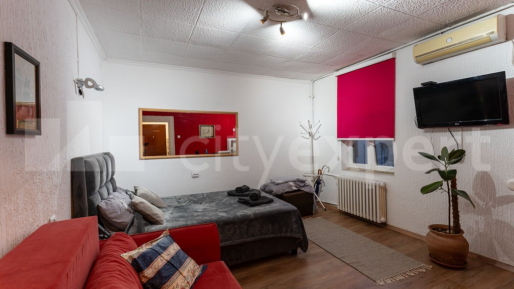Stan za izdavanje BEZ PROVIZIJE: Garsonjera, 26m², Kolarčeva, Stari grad - 600€