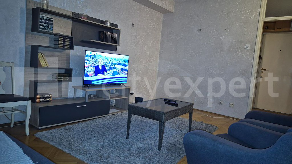 Stan za izdavanje BEZ PROVIZIJE: Trosoban, 74m², Bulevar despota Stefana, Palilula - 450€