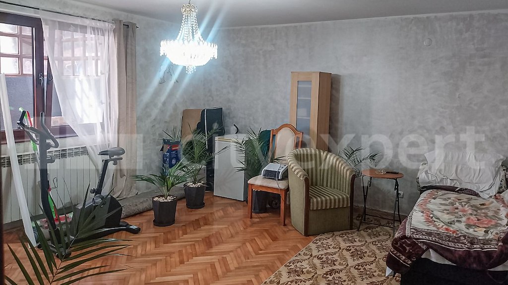 Poslovni prostor za izdavanje BEZ PROVIZIJE: Petosoban i veći, 570m², Učiteljska, Zvezdara - 5000€