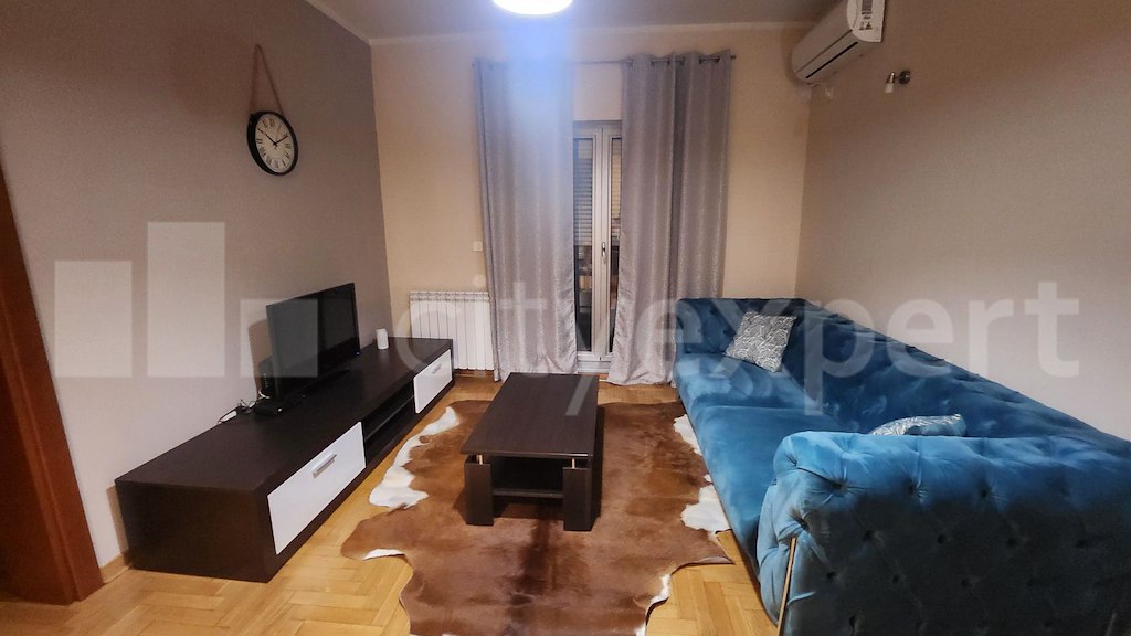Stan za izdavanje BEZ PROVIZIJE: Dvosoban, 45m², Sazonova, Vračar - 700€