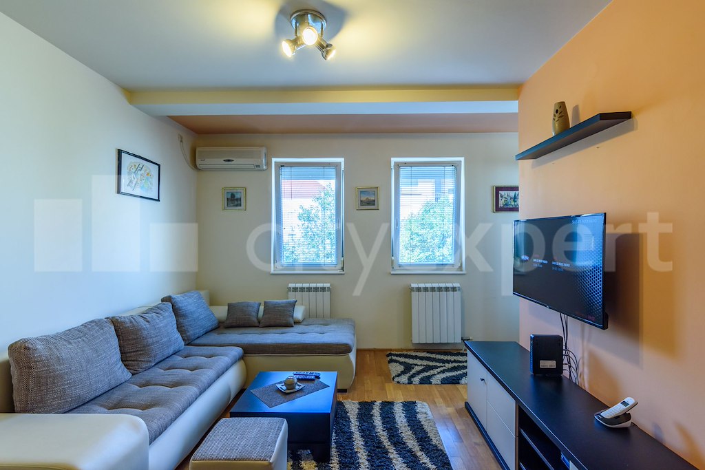 Stan Izdavanje Novi Sad Bez skrivenih troškova - 47m², Kosančić Ivana, Novi Sad - 550€