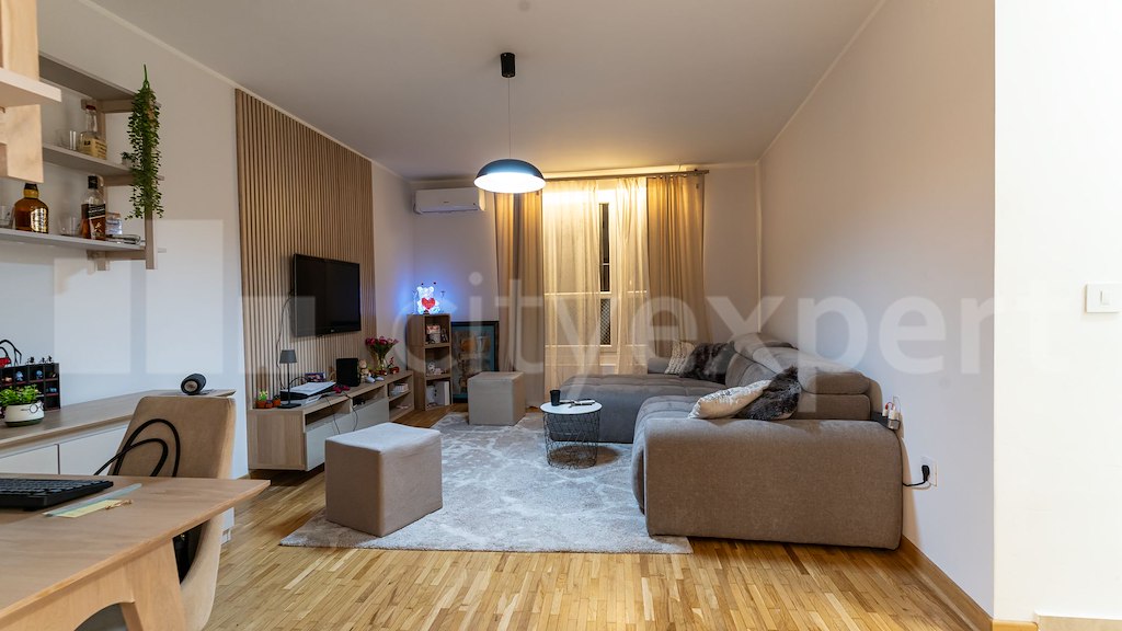 Stan za prodaju - Dvosoban, 59m², Stevana Sremca, Stari grad - 295000€