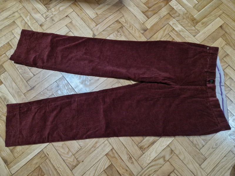 HILTL PARMA muske somotske burgundi pantalone 50 L