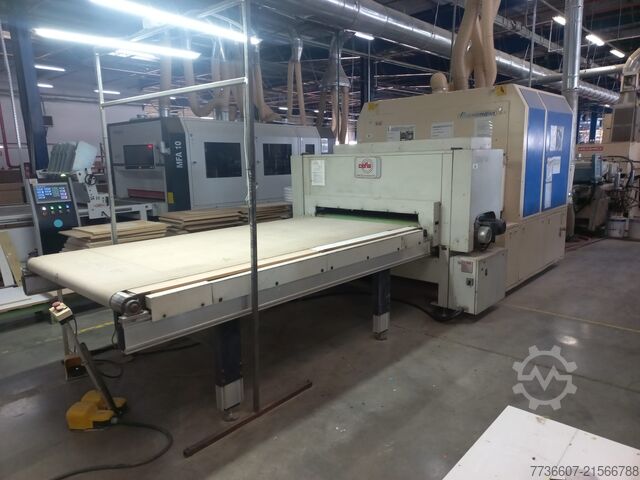 Kompletna UV lakirnica za ravne panele
Cefla, Heesemann, Quickwood