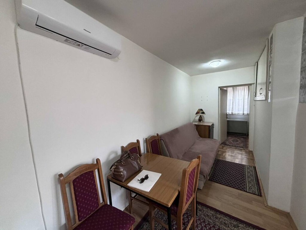 Jednoiposoban stan, Beograd - Karaburma | Izdavanje · 34m² · 250€
