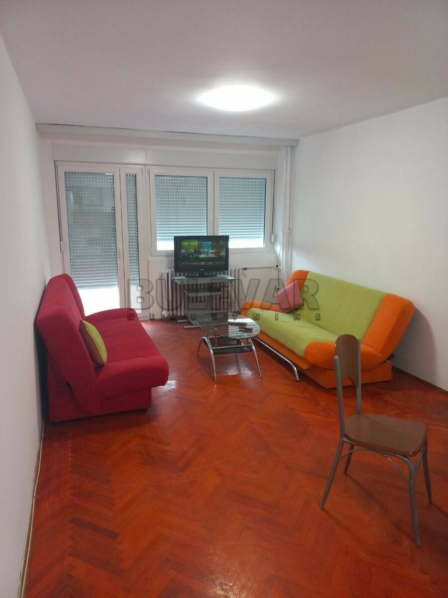 Dvoiposoban stan, Niš - Gradska bolnica | Izdavanje · 65m² · 350€