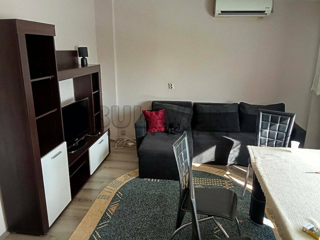 Dvoiposoban stan, Niš - Pantelej(Niš) | Izdavanje · 55m² · 300€